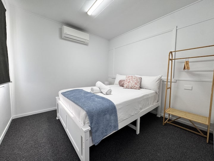 Spacious 4-bedroom Home In Belgian Gardens - Magnetic Island