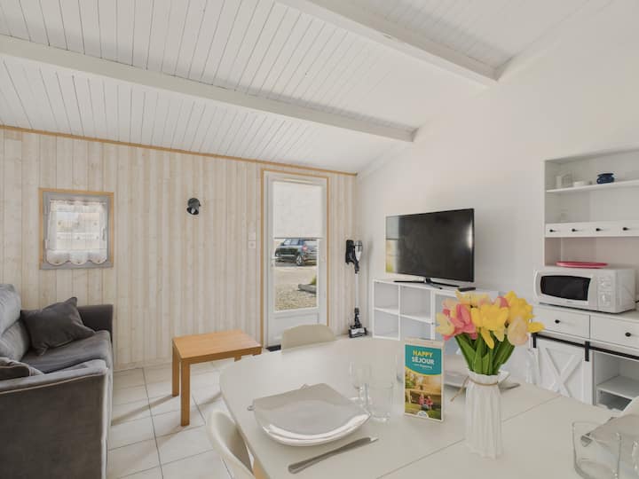500 M De La Plage, Appart 2 Adultes 2 Enfants - Brem-sur-Mer