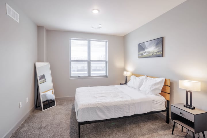 Cozysuites At The Banks Gym, Pool 09 - Cincinnati