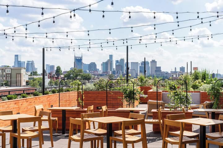 4 Sleek Rooms Perfect For Exploring Nashville - Nashville, TN