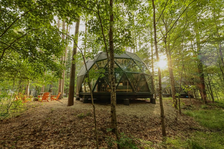Large, Luxurious Geodesic Dome - 04 - Freeport, ME