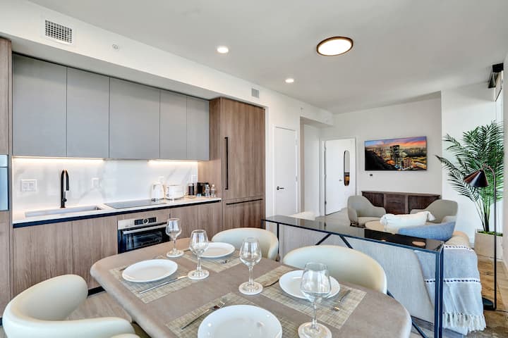 New: Elegant 4br Retreat By The Beach With Panoram - マイアミ・ビーチ, FL