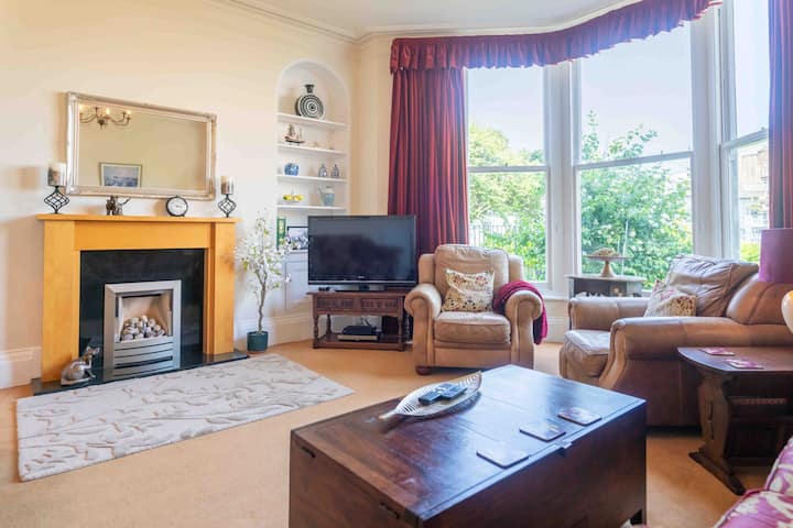 2 Bath House - Stunning 5-bed House In Ilfracombe - Devon