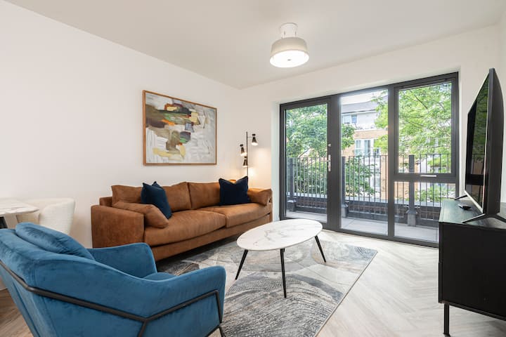 The Modern Nest Over 65s Retreat - Guildford