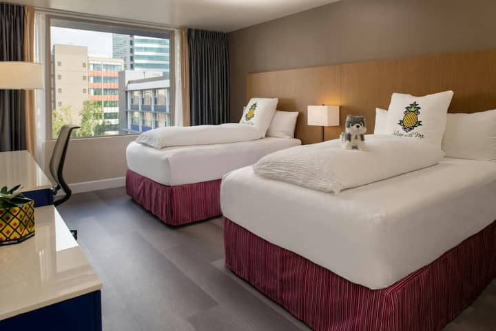 Rosy Retreat In The Heart Of Downtown - Portland