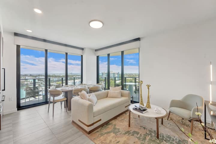 Modern 3br/2ba Miami Beach Condo – Pool, Gym, Clos - Miami Beach, FL