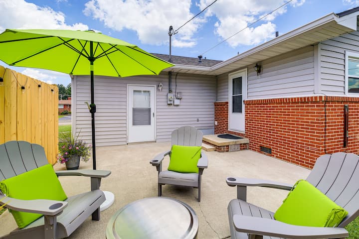 Retreat W/ Fenced Backyard In Kingsport! - Fort Patrick Henry Lake, TN