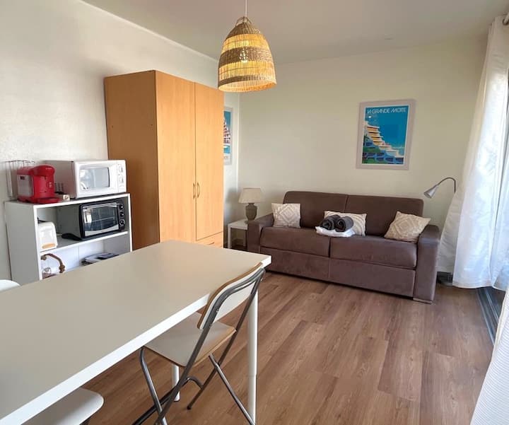 Studio Coquet Climatisé Pour 2 Personnes à Quelque - La Grande-Motte