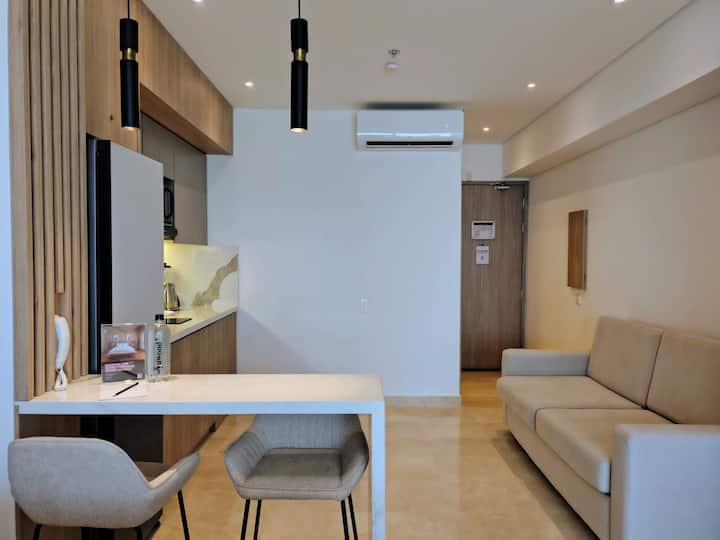 W* | Luxurious Loft W/balcony In Crespo - Cartagena