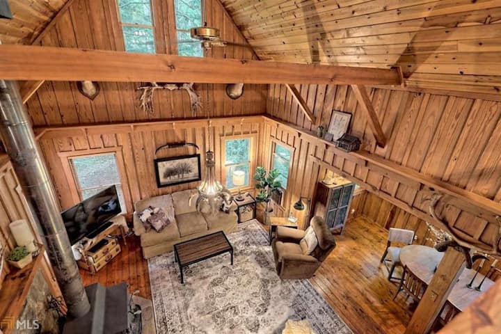 Comfy Cabin Near Lake Rabun - Lake Rabun, GA