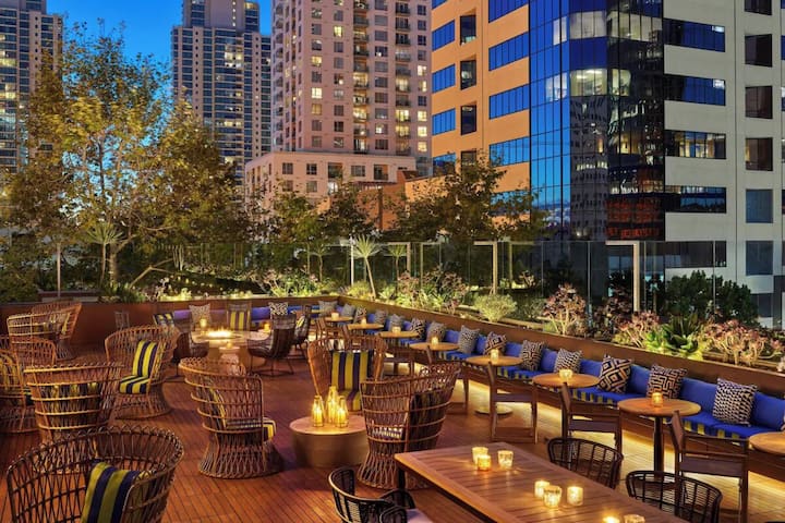 Walk To Gaslamp | Rooftop Cocktails + Pet-friendly - 샌디에고