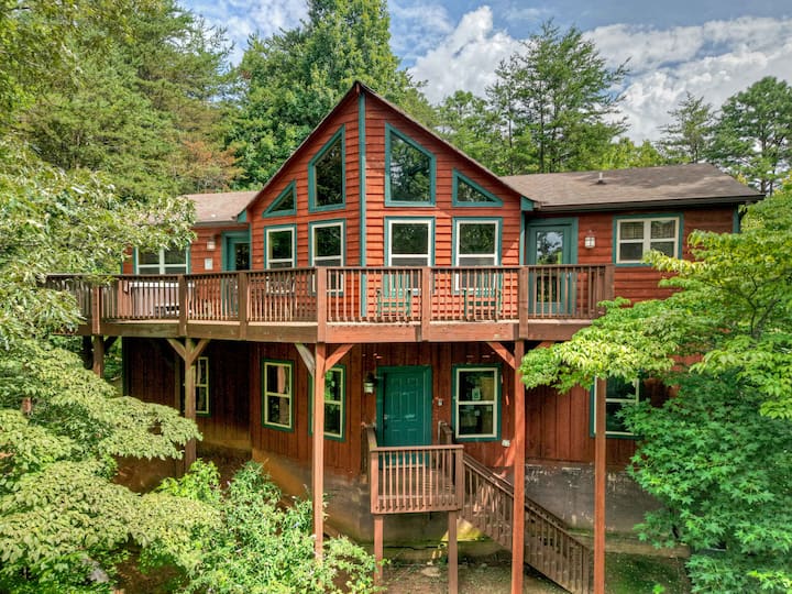 New! Mtnviews, Hot Tub, Bumper Pool, Poker, Arcade - Sautee Nacoochee, GA