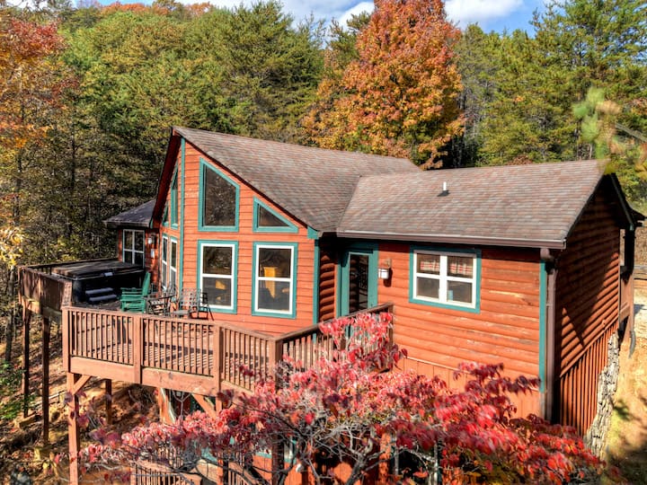 New! Mtn Views, Hot Tub, Arcade, Chess, Firepit - Sautee Nacoochee, GA