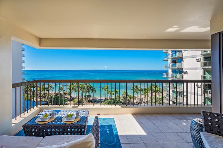 Oceanfront Family Bliss At The Waikiki Beach Tower - Honolulu, HI
