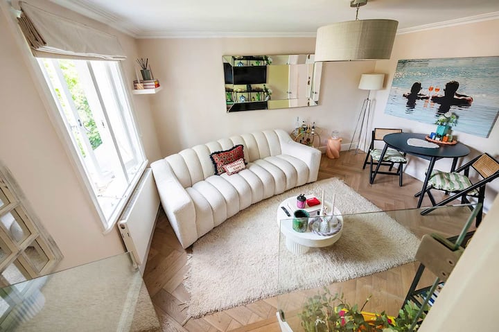 The Light Chambers Notting Hill- By Out Of Office - Notting Hill