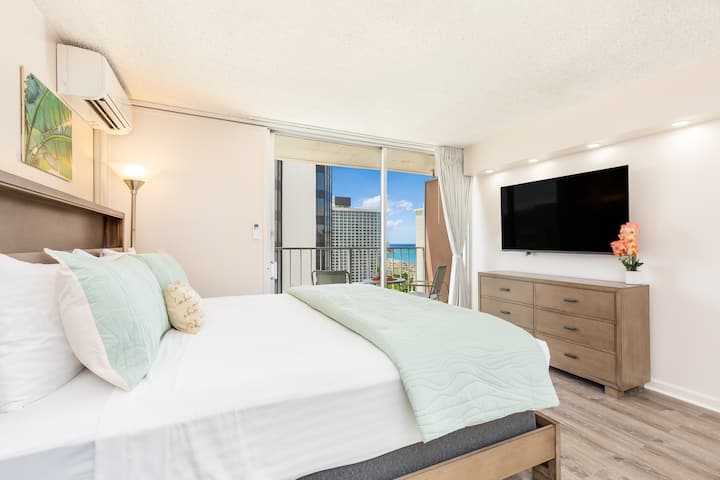 Ocean-mt Renovated Marine Surf Condo By The Beach - 호놀룰루