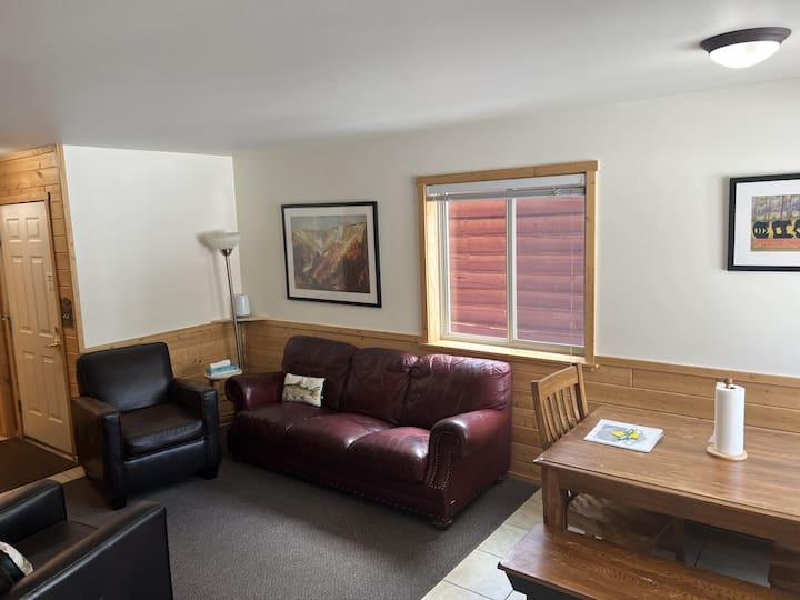 Trout Lake Cabin 128 - West Yellowstone, MT