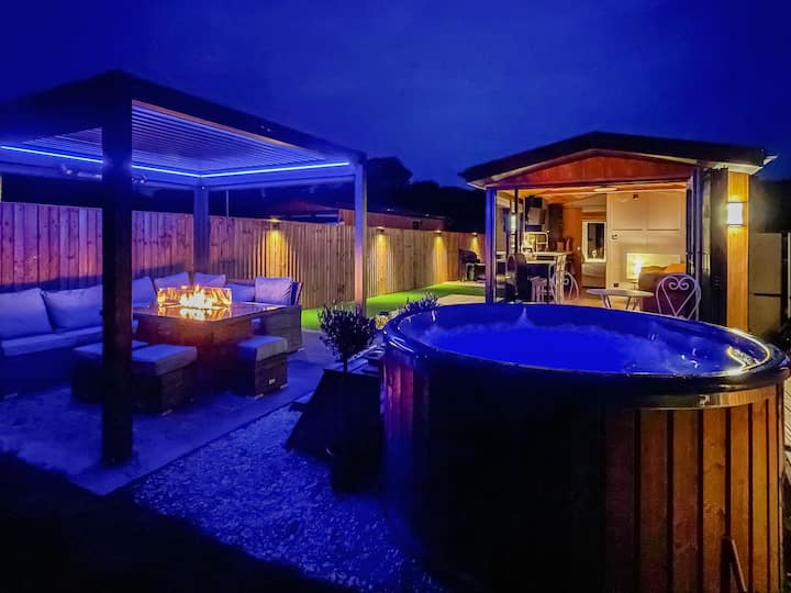 Sky Lark Lodge - Uk49904 - Ormskirk