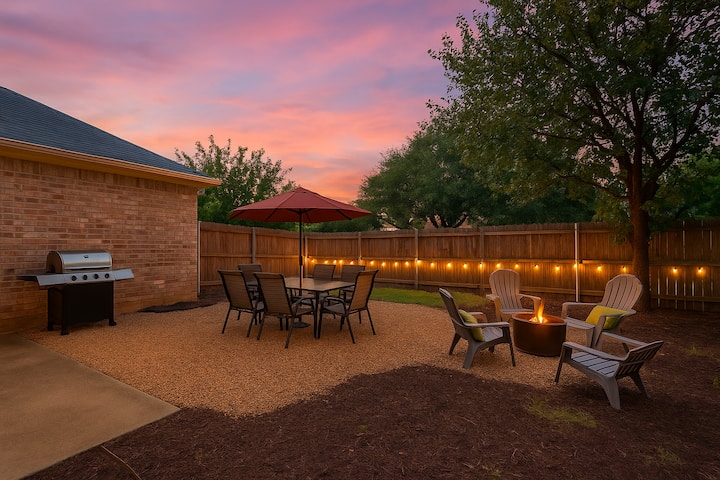 Sleeps 16 | Game Room · Firepit · Grill · Frisco - Frisco, TX