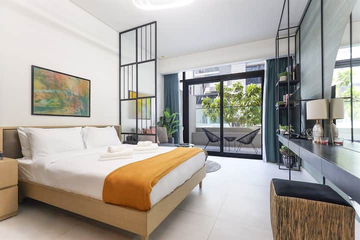 Relax & Unwind In Stylish Jvc Studio, Dubai - Émirats arabes unis
