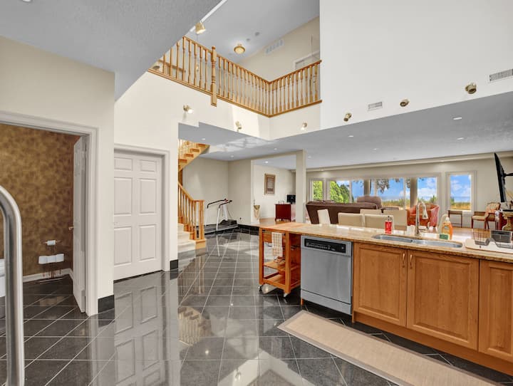 Waterfront 3br Home - Amazing Views! - 해밀턴