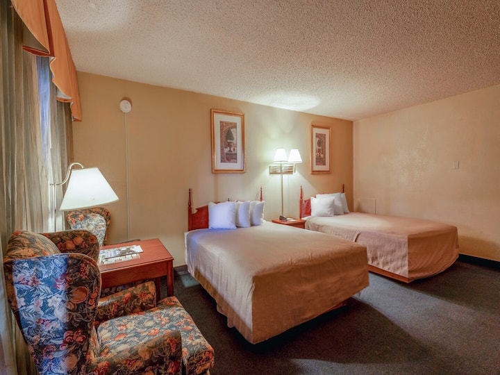 2 Lits Pleins Et 1 Lit Queen - Gallup, NM