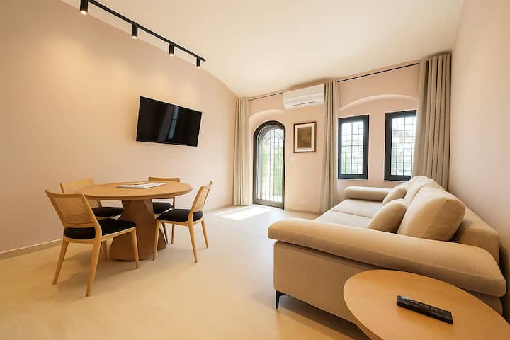 Stylish & Quiet Hideaway 1br #Jlm | By Sweetyguest - Jerusalem