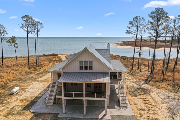 Designer Bayfront + Priv. Beach + Kayaks + Porches - Kilmarnock, VA