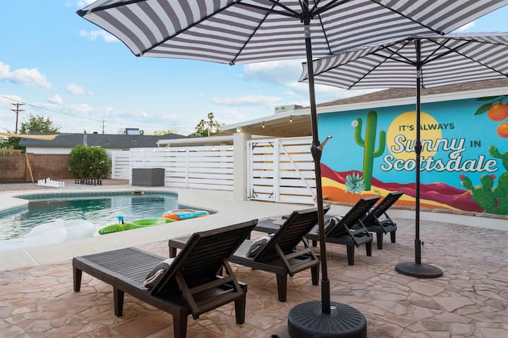 Remodeled Retreat | Pool | Hot Tub & Outdoor Fun - Phoenix-Sky-Harbor Airport (PHX)