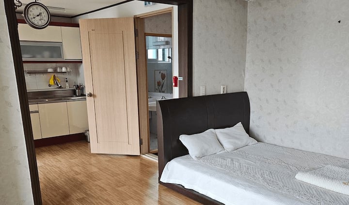 #망상해변 #무릉계곡 #촛대바위 #묵호항 301호(침대) - Donghae-si