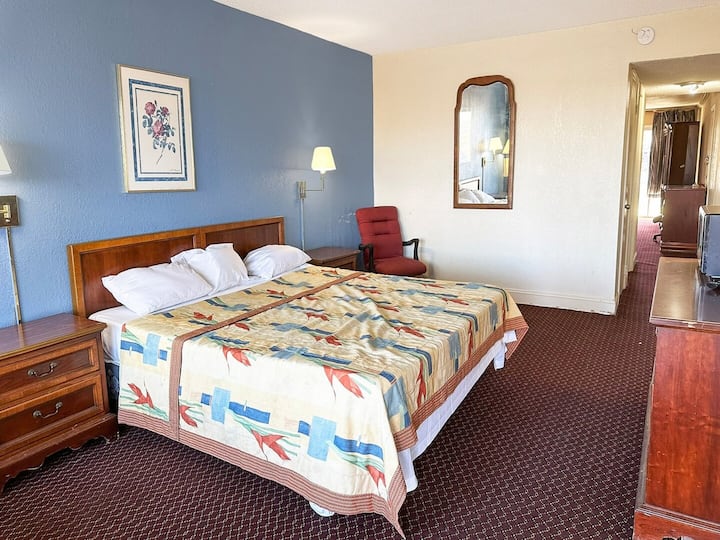 Lit Complet Fumant Avec Kitchenette - Milledgeville, GA