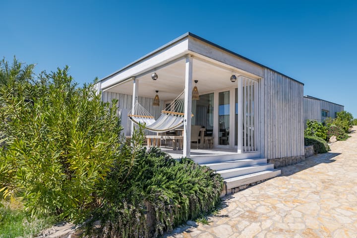 Buqez Eco Resort - Villa 12 - Seafront - Murter