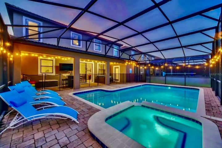 Disney World Epic Luxury Marvel Superhero Haven - Florida