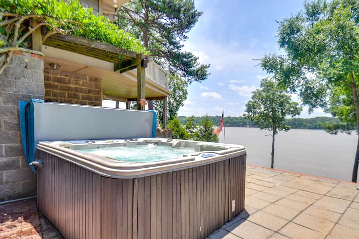 Boat Dock Access: Clarks Hill Lake Hideaway! - Redbox, Calhoun Falls