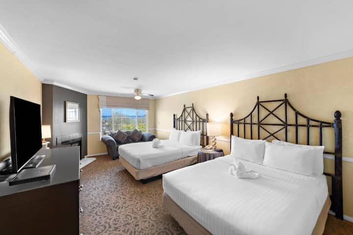 Steps From The Beach With Pet-friendly Perks&pool - San Simeón, CA