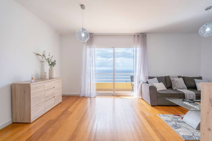 Atlantic View I By Galmi - Caniço