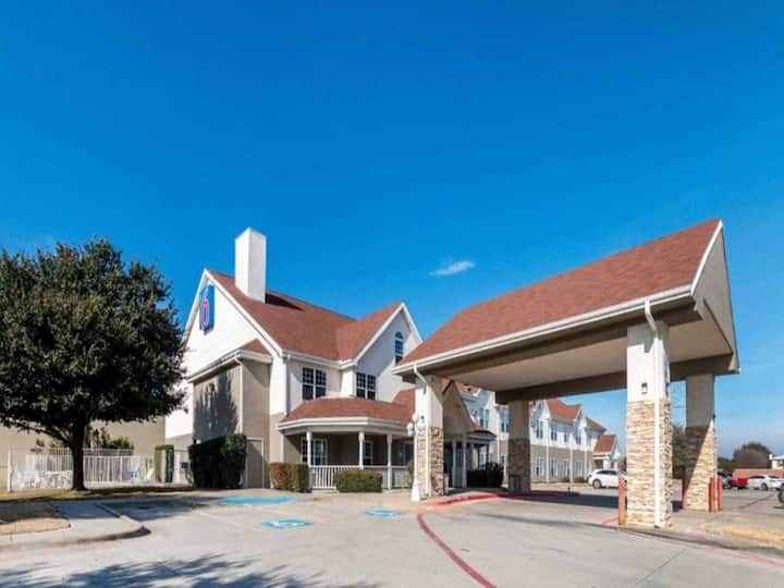 Motel 6 North Richla_2 Queen Lits | Nmsk - C&A, North Richland Hills