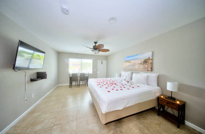 Pompano Long-stay: King Retreat W/pool & Kitchen - The Bahamas