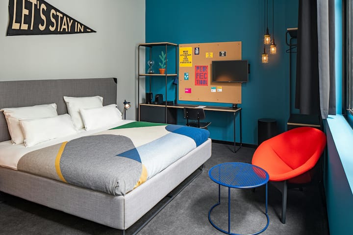 Large King-size + Pool + Bar + Co-working - Болонья