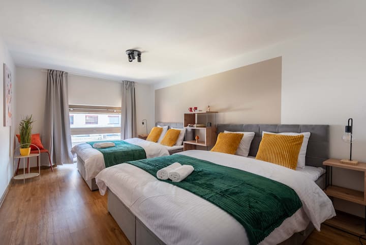 Family Apartment With Balcony In Center Of Prague - Prague