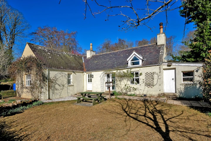 Finest Retreats | Corrennie School Cottage - Aboyne