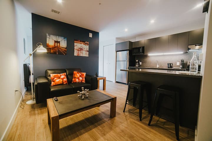 Modern Studio Near Downtown & River Walks - The University of Winnipeg