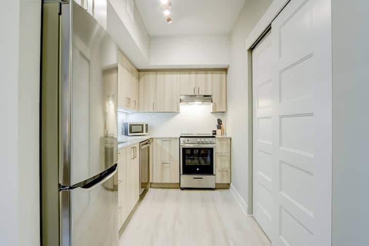 Stylish 2br Apt With Cinema, Gym And Skyline Views - Ottawa