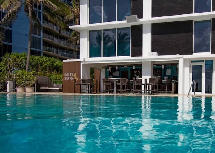 3 Modern Rooms With Pool Near State Park - Fort Lauderdale, FL