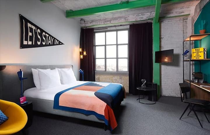 Deluxe King | Community-focused Stay - Maastricht