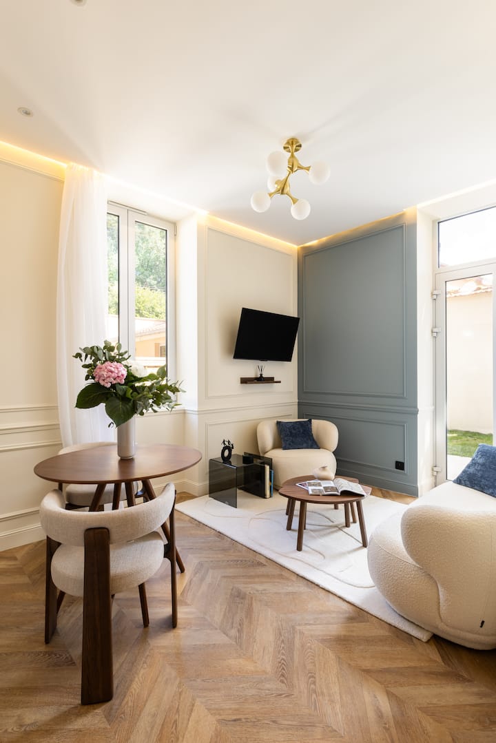 Hausman Suites - Appart Hotel N°4 - Saint-Cyr-au-Mont-d'Or