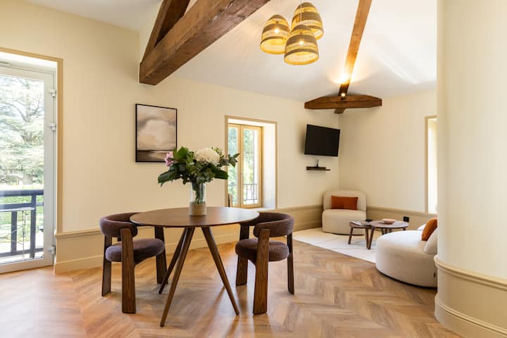 Hausman Suites - Appart Hotel N°8 - Saint-Cyr-au-Mont-d'Or