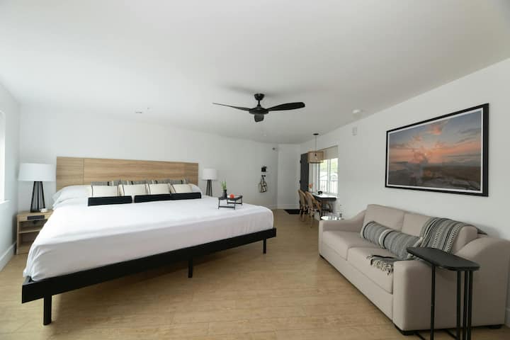 Premier Gathering Suite - Dewey Beach, DE