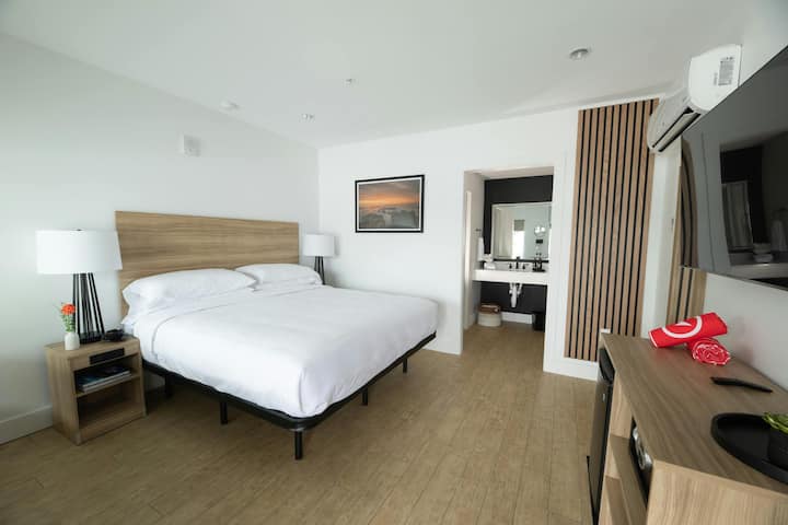 Coastal Studio King - Rehoboth Beach, DE
