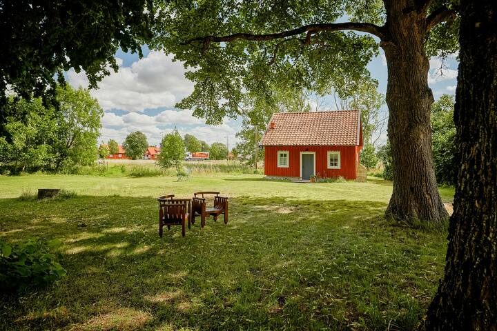 Charming Hen House With Terrace Near Vadstena - Vadstena